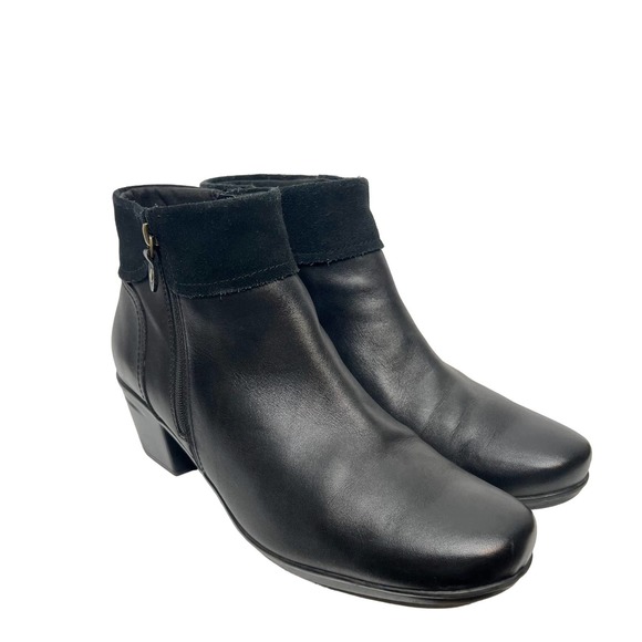 Clarks | Shoes | Clarks Collection Sz 2 W Wide Side Zip Block Heel ...